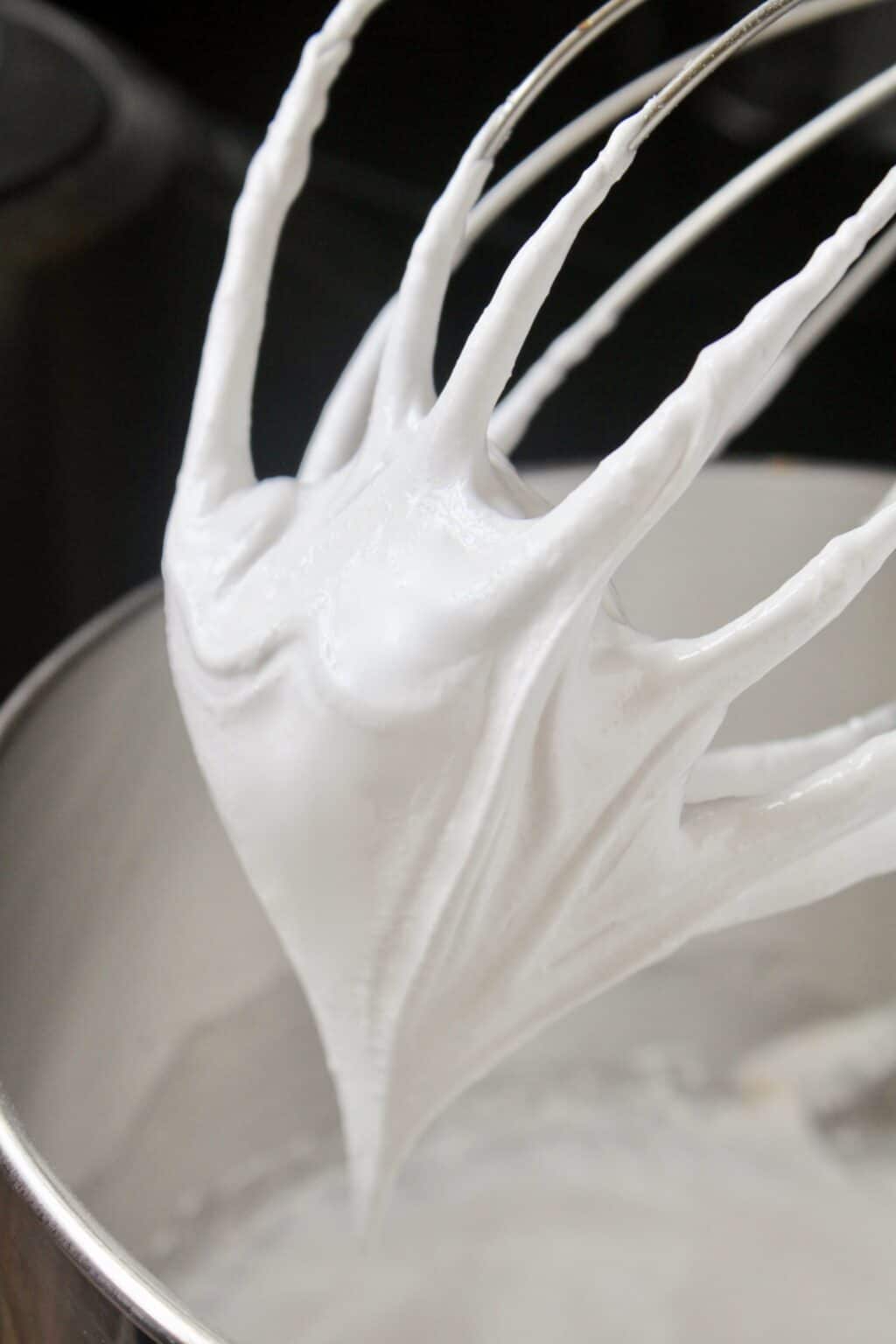 Meringues (How to Make Meringues) - Authentic Italian & Scottish ...