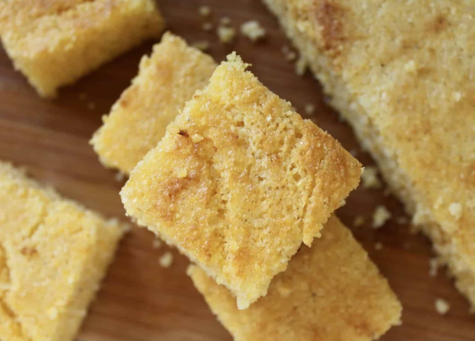 Cornbread Recipe (Made in a Skillet) - Authentic Italian & Scottish ...
