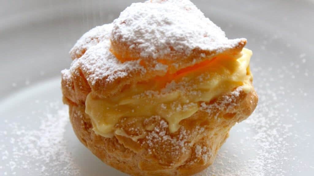 Cream Puffs (Choux Pastry Recipe) - Authentic Italian & Scottish ...