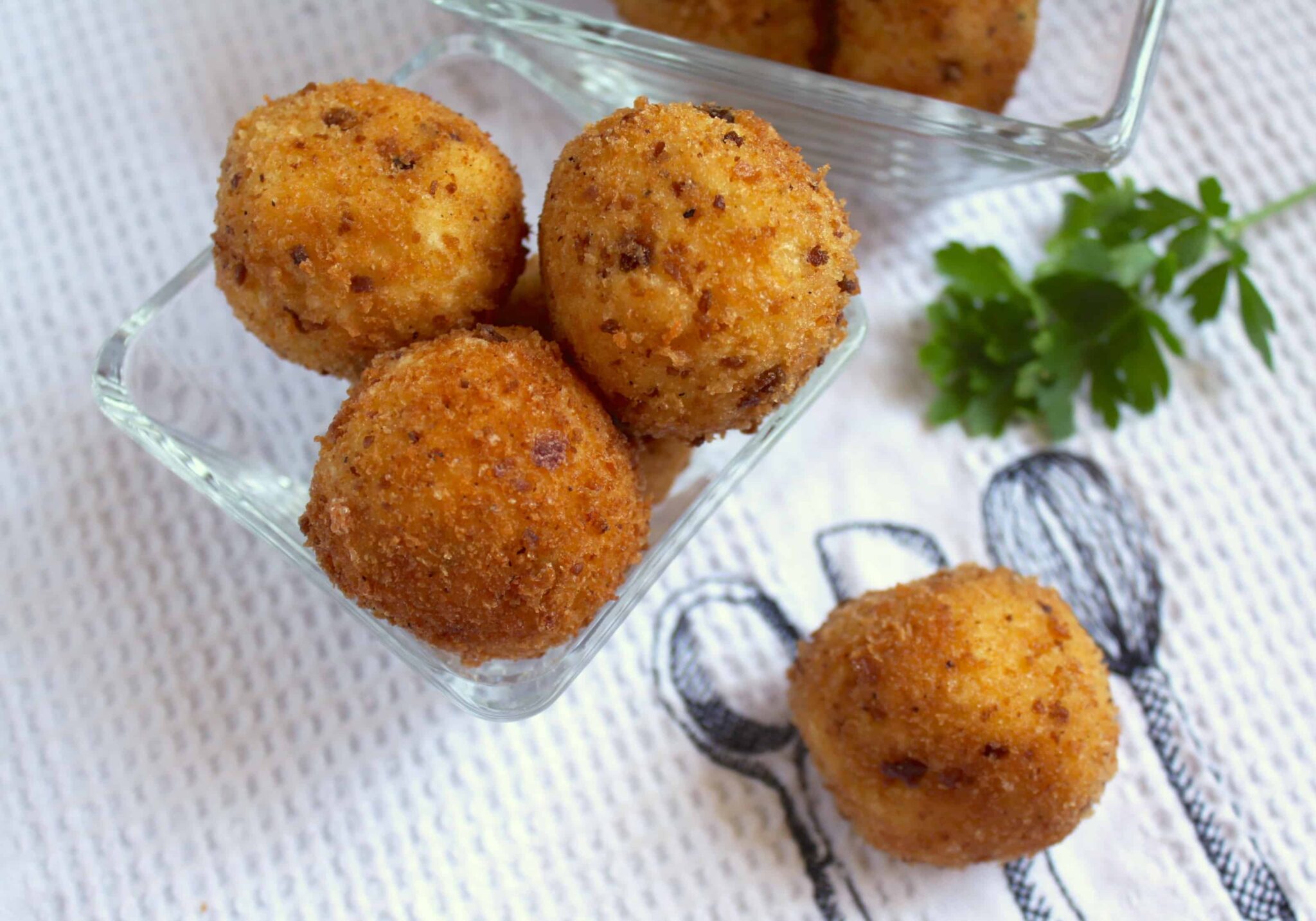 Potato Croquettes (Crispy Deep Fried Mashed Potatoes!) - European Food ...