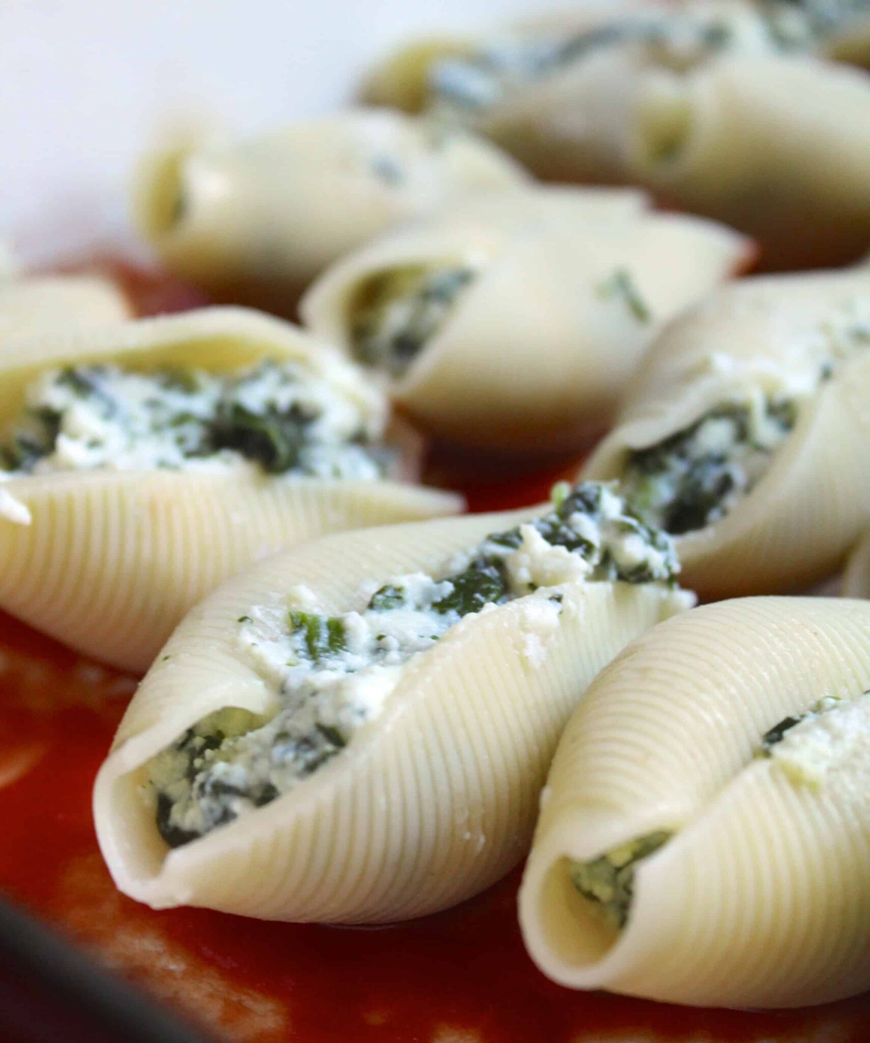 Stuffed Shells Recipe (Italian Style with Ricotta and Spinach ...
