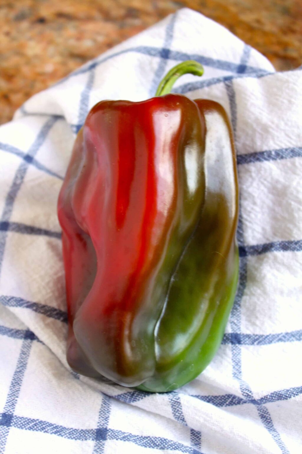 How to Eat a Bell Pepper in a Very Unique Way: an Inside Out Pepper ...
