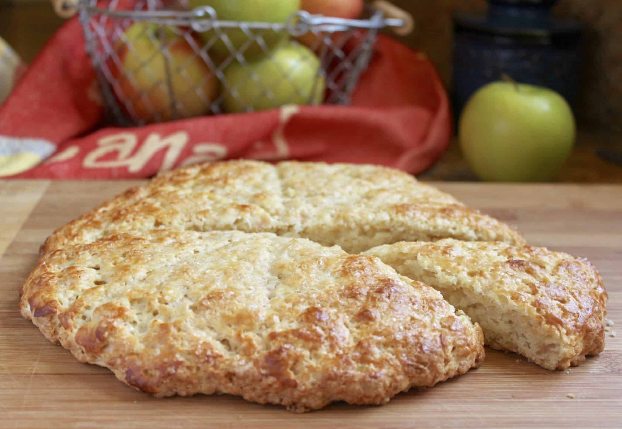 Best Apple Pie Recipe (My Favorite British Apple Pie) - Authentic ...