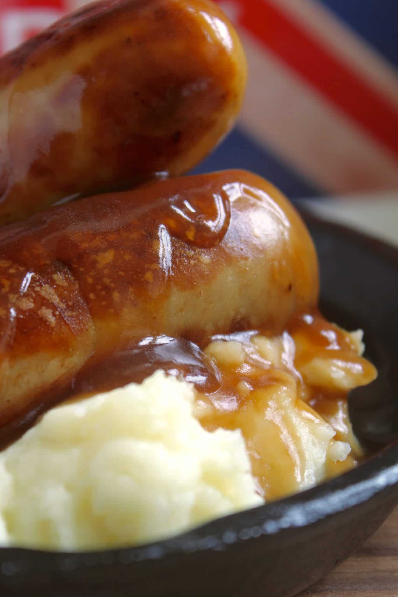 Bangers and Mash (Pub-Style Sausage and Mash) - Authentic Italian ...