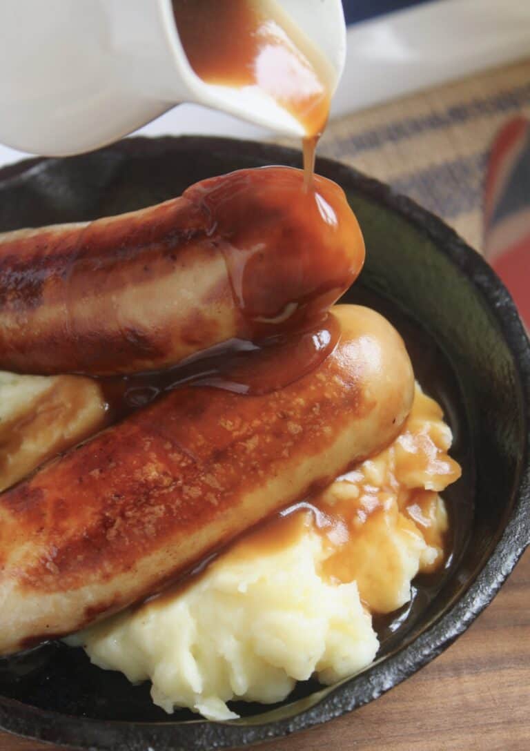 Bangers and Mash (Pub-Style Sausage and Mash) - Authentic Italian ...