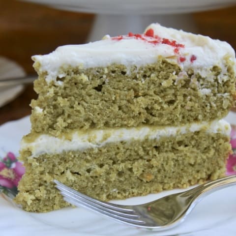 Green Cake or Moss Cake for St Patrick's Day (Made with Spinach ...
