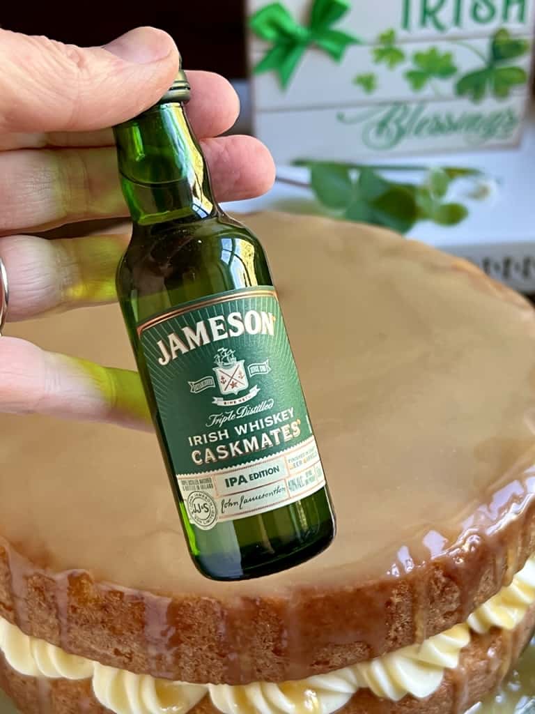 Irish Whiskey Cake Recipe - Authentic Italian & Scottish Recipes ...