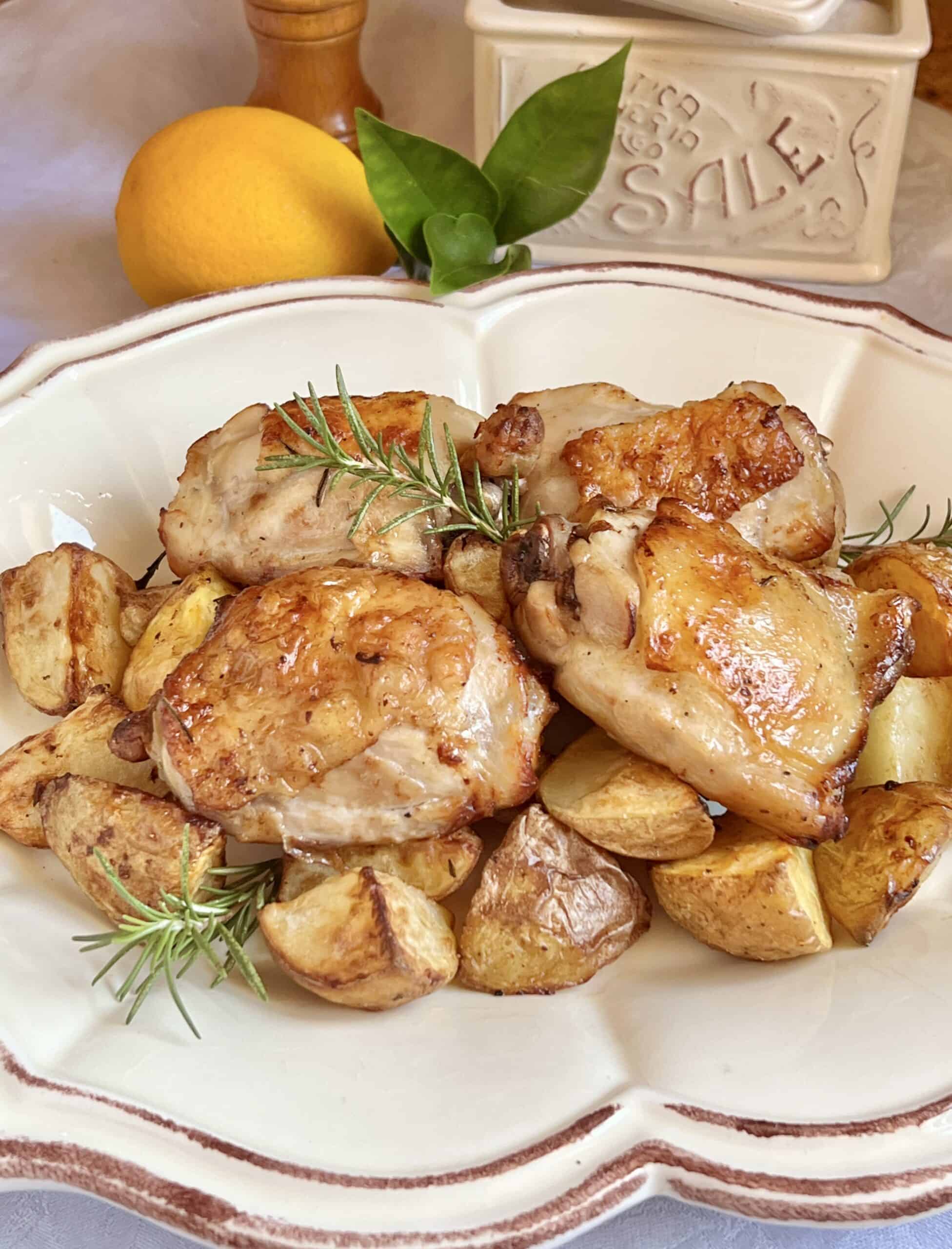 Air Fryer Chicken Thighs, Crispy and Juicy - Made with Potatoes ...