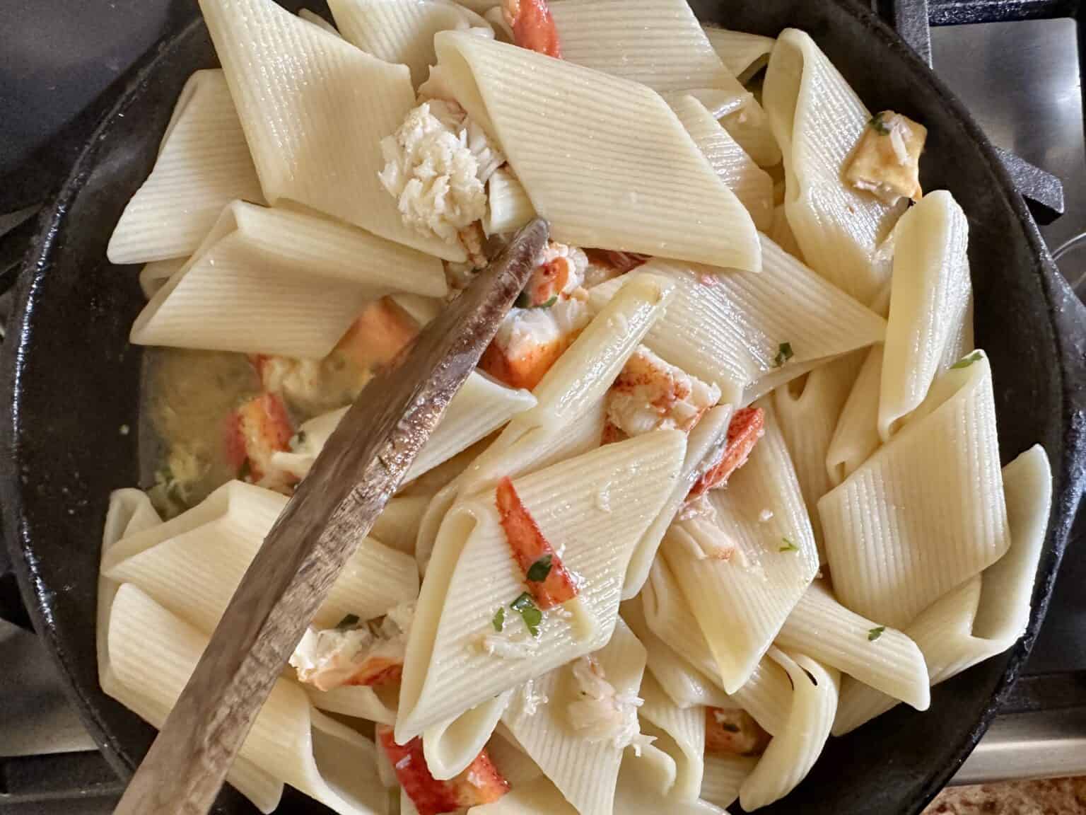 Lobster Pasta (Quick and Easy Recipe) - Authentic Italian & Scottish ...