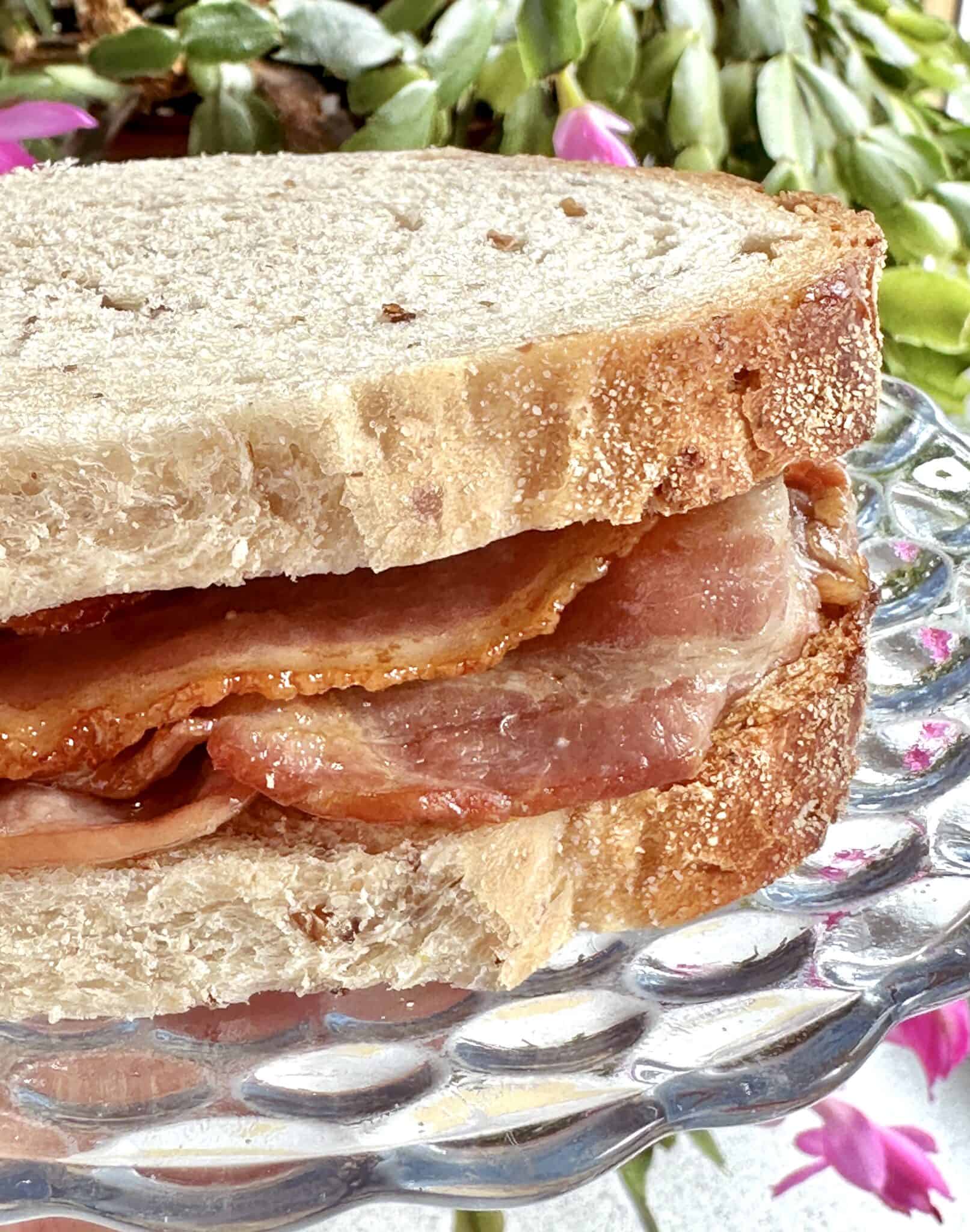 Bacon Butty (a Beloved British Sandwich) - Authentic Italian & Scottish ...