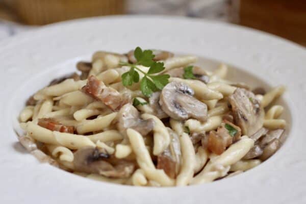 Strozzapreti with Mushrooms - Authentic Italian & Scottish Recipes ...